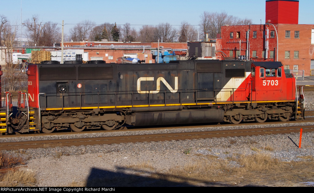 CN 5703